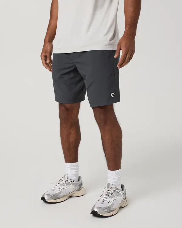 Vuori Kore 9" Short - Charcoal