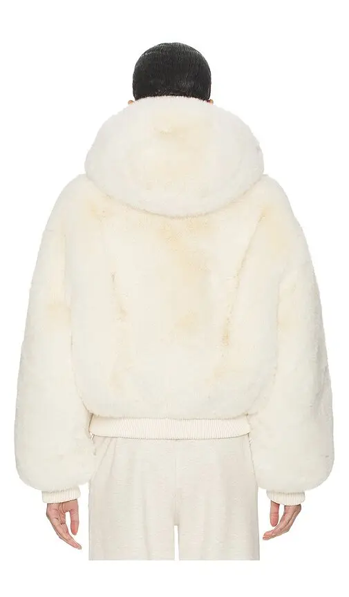 Skims Faux Fur Shrunken Zip Up Jacket - Egret - 35% Off | Editorialist