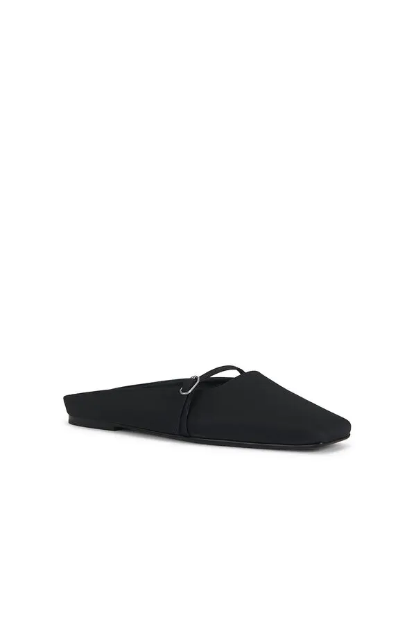 ST. AGNI Plie Flat - Black
