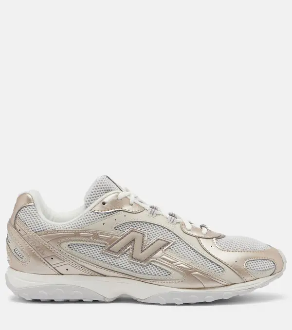 NEW BALANCE 204l Sneakers - Gold