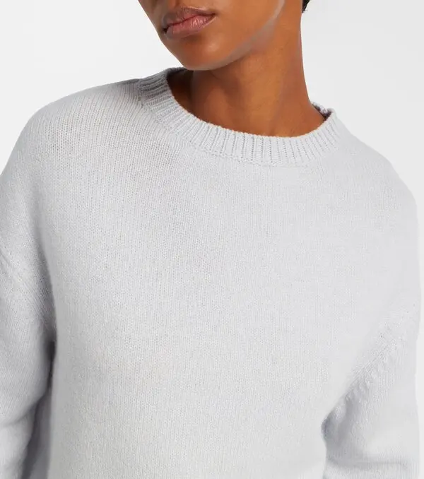 Khaite Sabina Cropped Cashmere Sweater - Blue