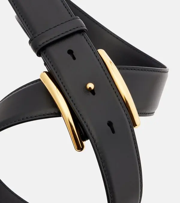 Alaïa Calf Leather Belt With Gold Tone Hardware - Black