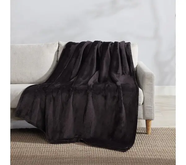 Eddie Bauer Ultra Lux Plush Black Plush Fleece 50'x60' Throw - One-color