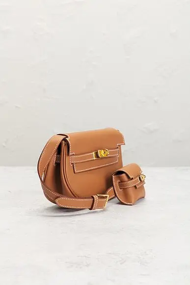 Hermès Swift Kelly Moove Shoulder Bag - Gold