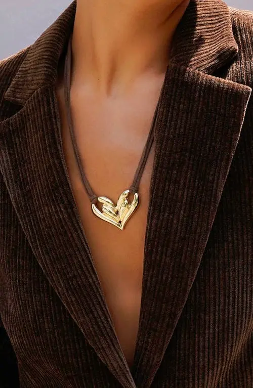 MARLYN SCHIFF Valentina Suede Heart Necklace