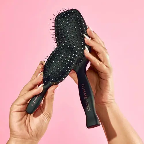 GIMME BEAUTY Mini Travel Detangler Brush With Anti-static - Black