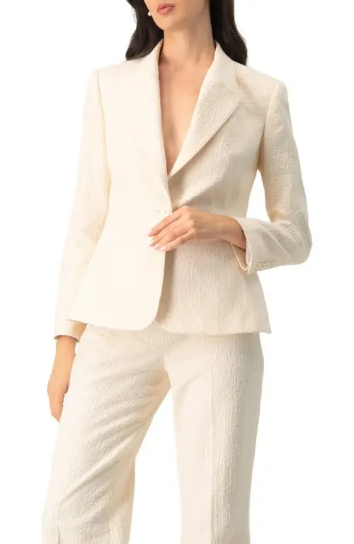 IVONNE Textured Tailored Blazer