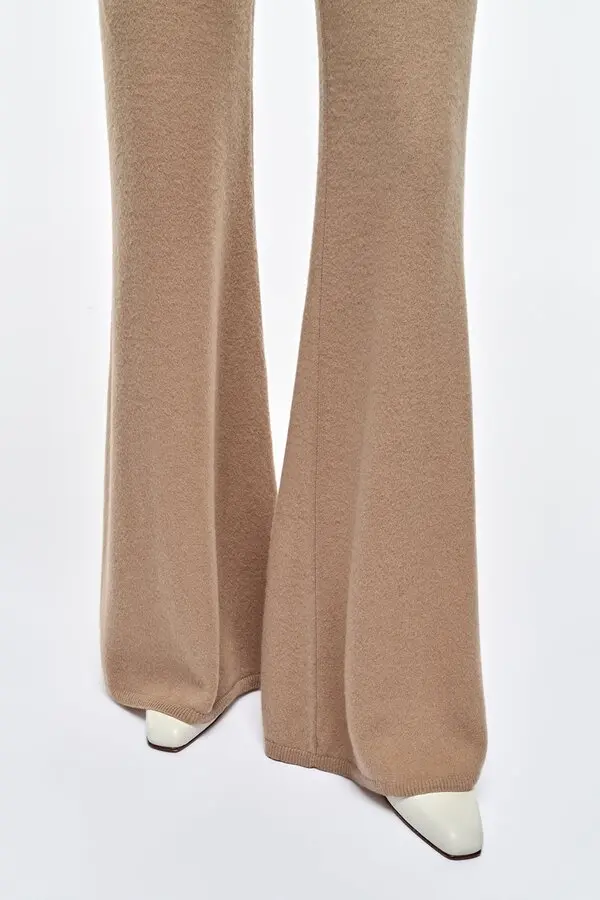 Gabriela Hearst Kaulike Knit Pants In Brushed Cashmere - Camel