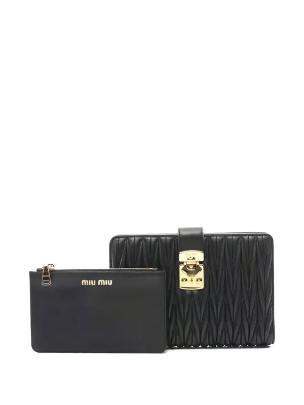 Miu Miu 2010s Matelassé Bi-fold Leather Wallet - Black