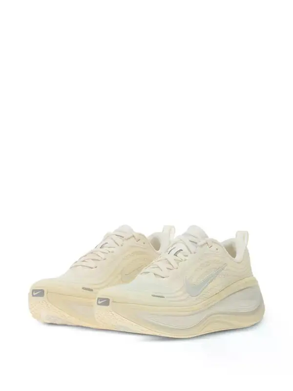 Nike Vomero Plus Sneakers - Neutrals
