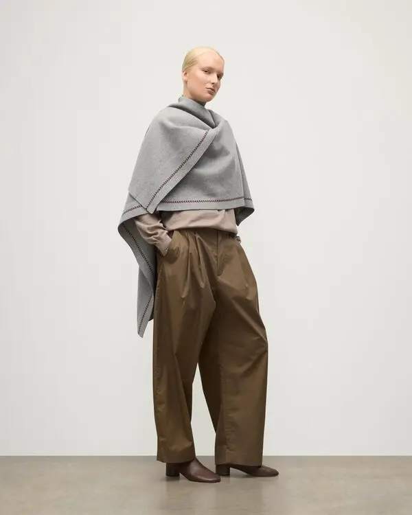 Johnstons Of Elgin Hawk Light Cashmere Poncho