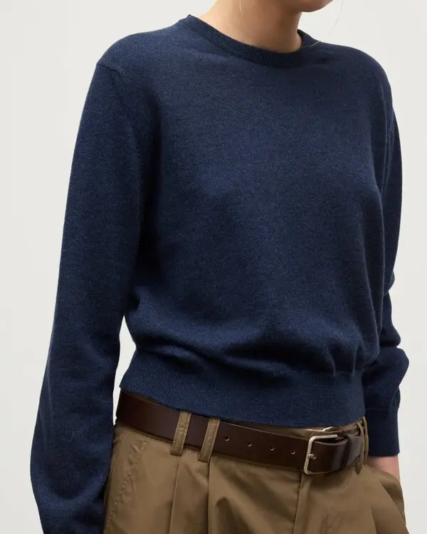 Johnstons Of Elgin Lunan Classic Cashmere Crew Jumper - Navy