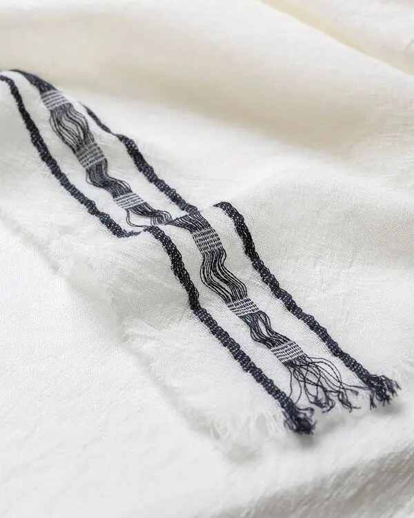 Johnstons Of Elgin Cyrus Float Edge Scarf - White