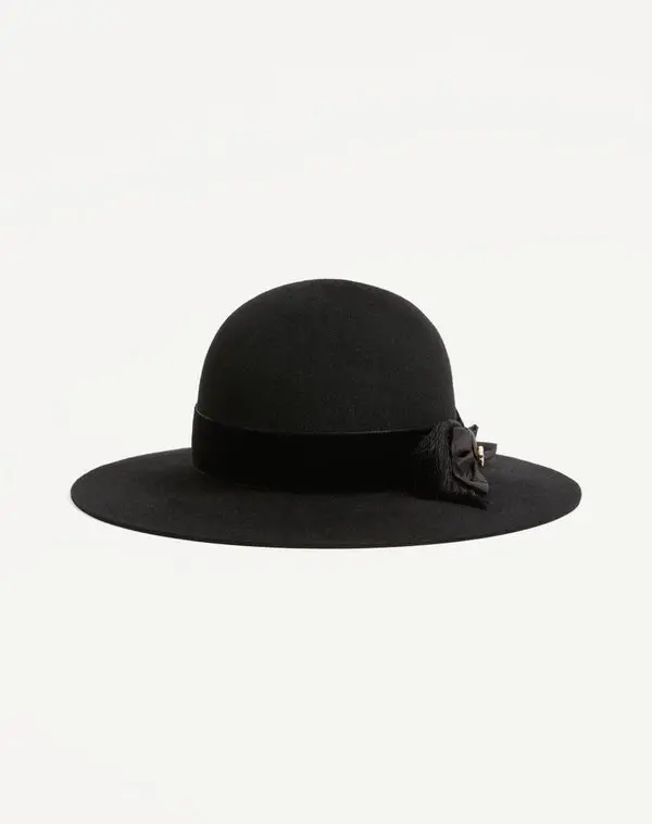 Valentino Garavani Vlogo Signature Hat In Lapin Fabric And Velvet - Black