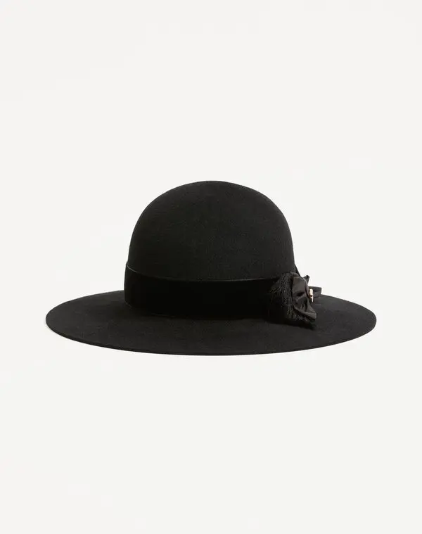 Valentino Garavani Vlogo Signature Hat In Lapin Fabric And Velvet - Black