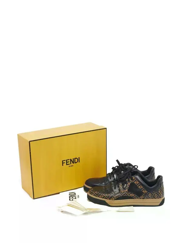 Fendi Logo-motif Sneakers