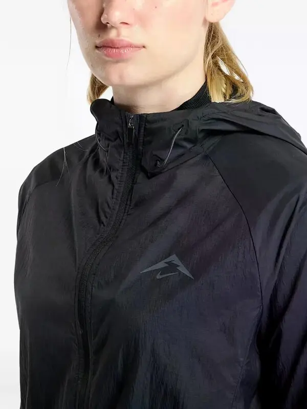 Nike Trail Hooded Jacket