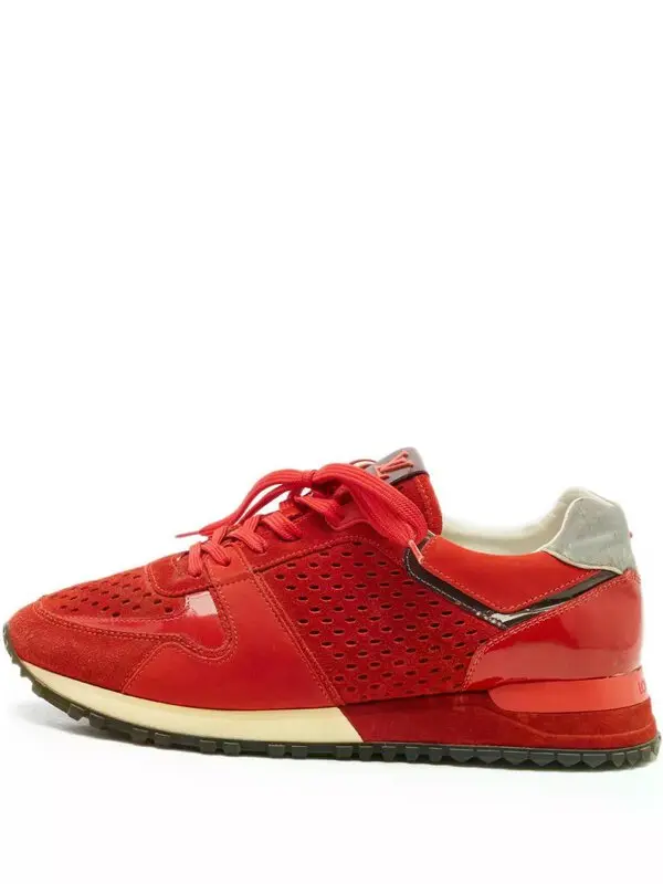 LOUIS VUITTON Lace-up Sneakers