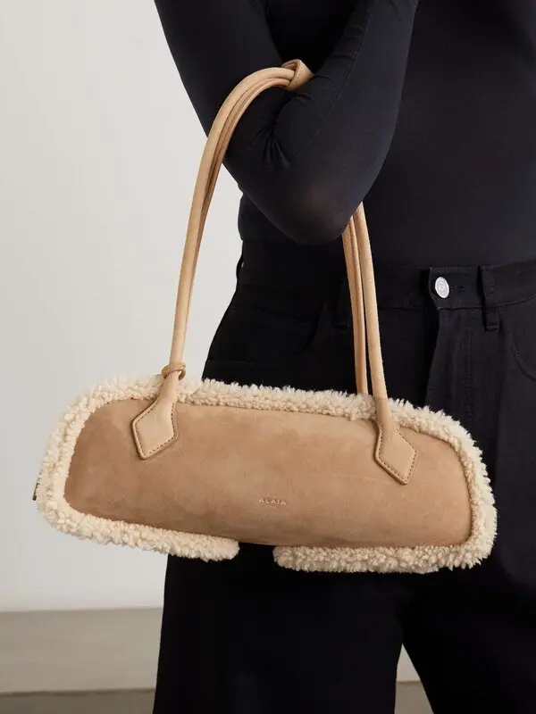 Alaïa Le Teckel Medium Shearling Shoulder Bag - Camel