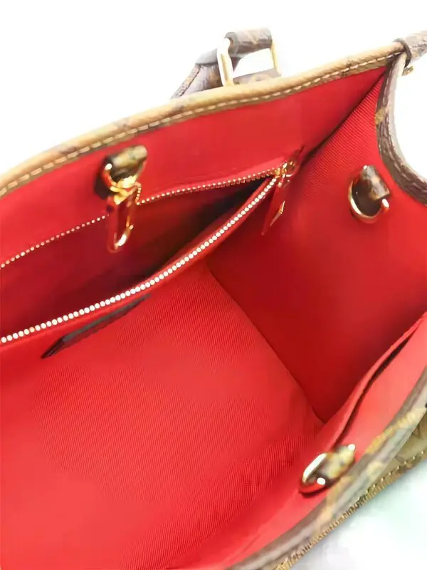 LOUIS VUITTON 2021 Onthego Pm Handbag