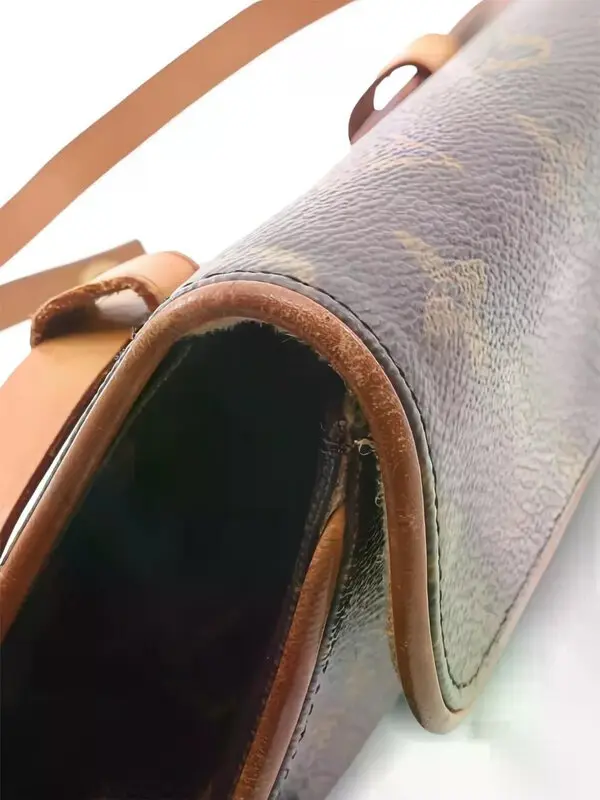 LOUIS VUITTON Florentine Monogram Clutch Bag - Brown