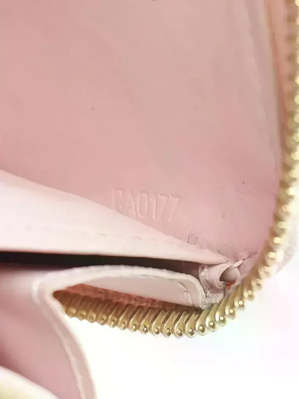 LOUIS VUITTON 2017 Monogram Zip Wallet