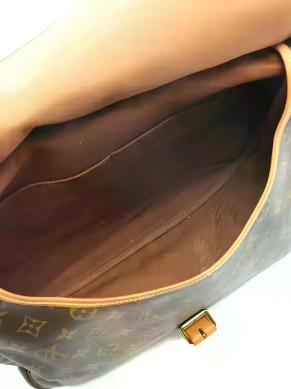 LOUIS VUITTON 1999 Saumur 35 Monogram Shoulder Bag