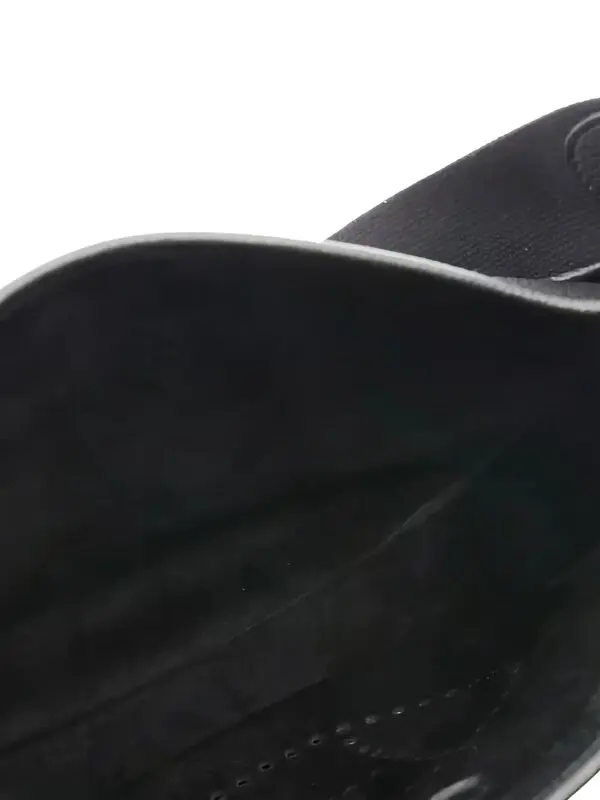 Hermès 2023 Pm Evelyne Shoulder Bag - Black