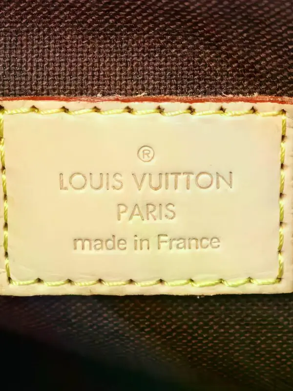 LOUIS VUITTON 2011 Menilmontant Pm Shoulder Bag