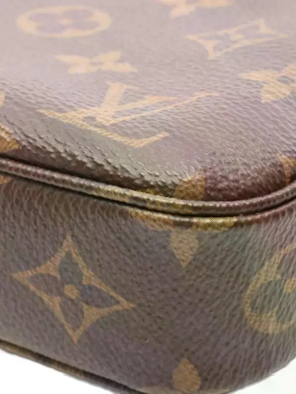 LOUIS VUITTON 2021 Monogram Pochette Accessoires Handbag