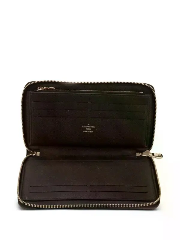 LOUIS VUITTON Zippy Wallet - Grey