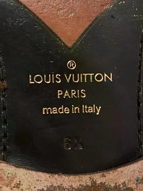 LOUIS VUITTON Montaigne Logo Loafer