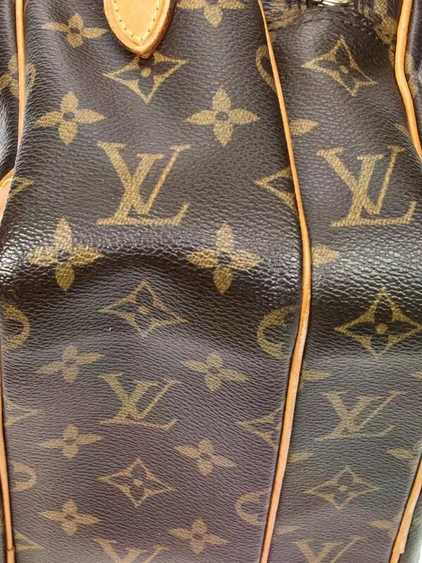 LOUIS VUITTON Monogram Crossbody Bag