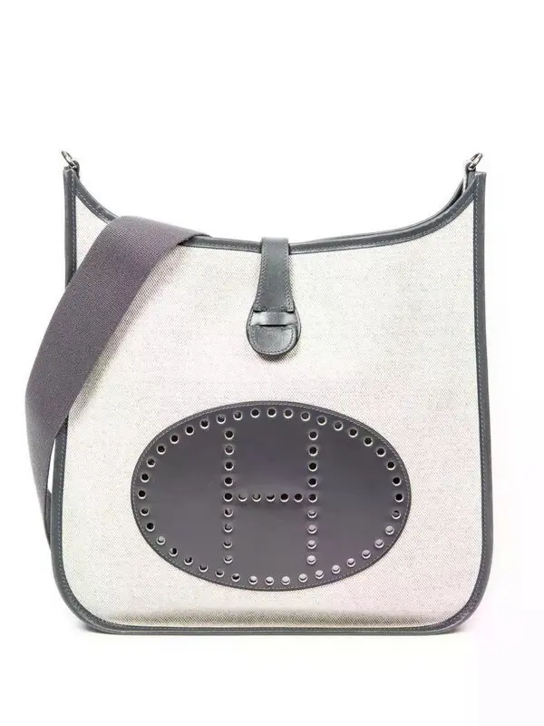 Hermès Evelyne Iii Shoulder Bag - Neutrals