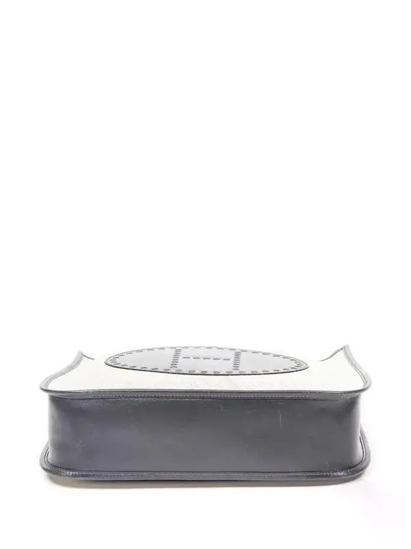 Hermès Evelyne Iii Shoulder Bag - Neutrals