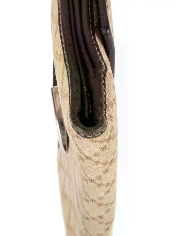 Gucci Signature-pattern Wallet