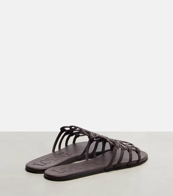 Loewe Petal Anagram Leather Slides - Burgundy