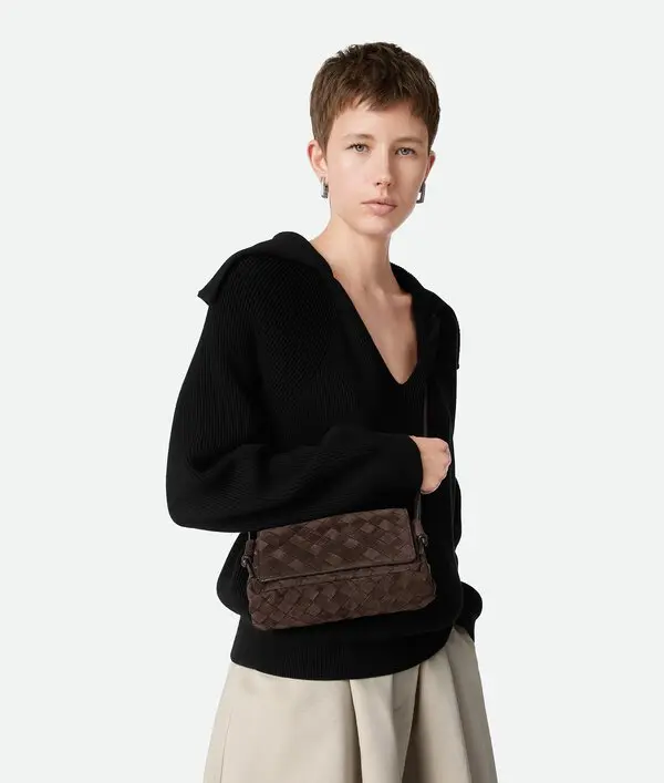 Bottega Veneta Intrecciato Suede Pouch - Fondant