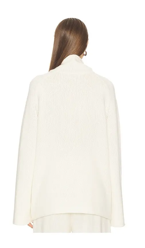 SRG Sukki Cashmere Oversized Turtleneck