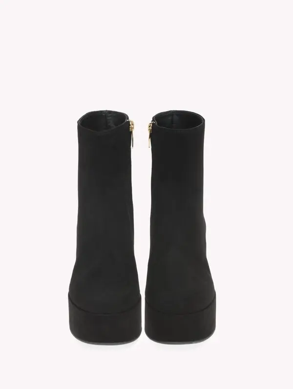GIANVITO ROSSI Sally Suede Booties - Black - Suede