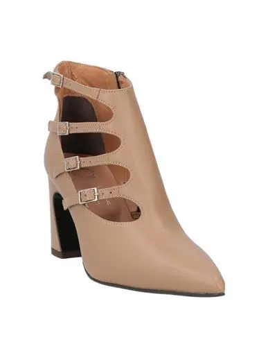 OVYE Playlist Leather Ankle Boots