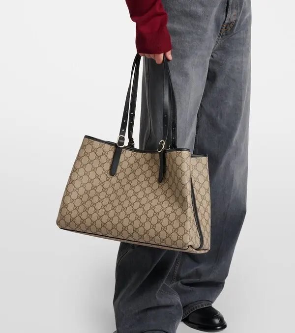 Gucci Gg Emblem Large Shopper - Beige
