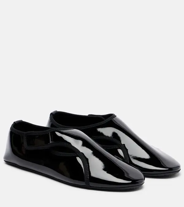 Alaïa Criss-cross Leather-trimmed Ballet Flats - Black