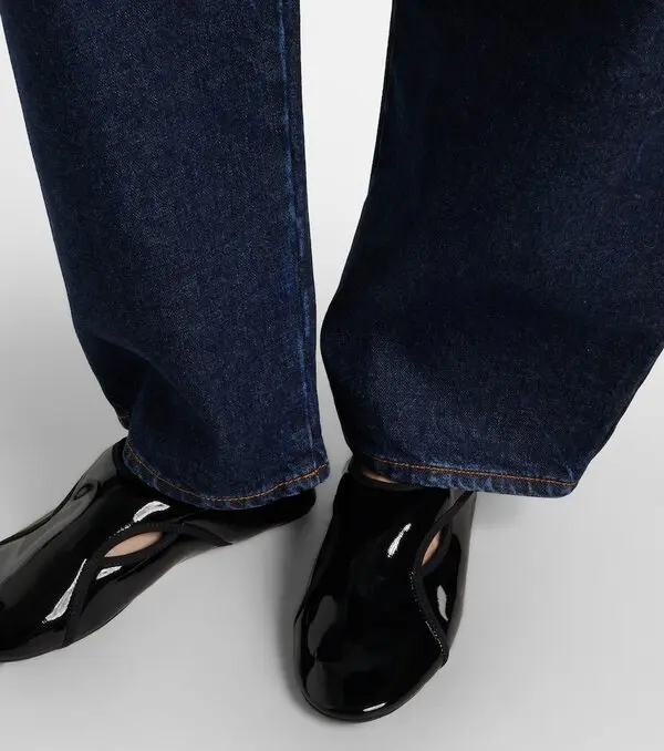 Alaïa Criss-cross Leather-trimmed Ballet Flats - Black