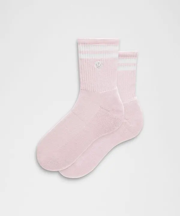 Lululemon Daily Essential Quarter Socks - Blissful Pink/white