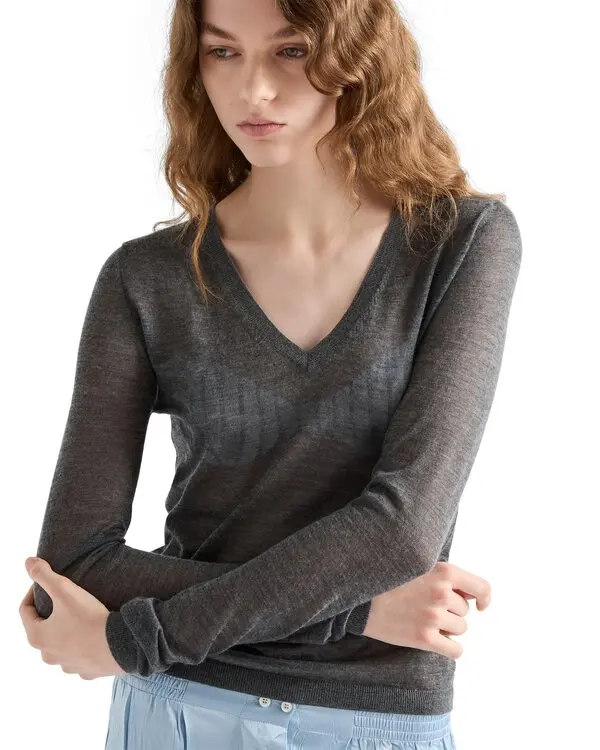 Prada Cashmere And Silk V-neck Sweater - Grey