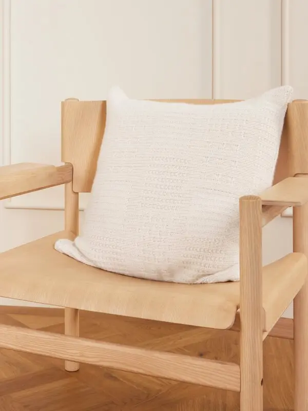 THE ELDER STATESMAN Box Stitch Cushion - Ivory