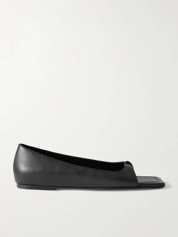 ST. AGNI 90s Leather Pumps - Black