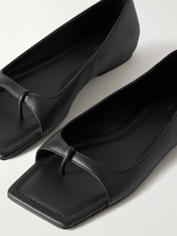 ST. AGNI 90s Leather Pumps - Black