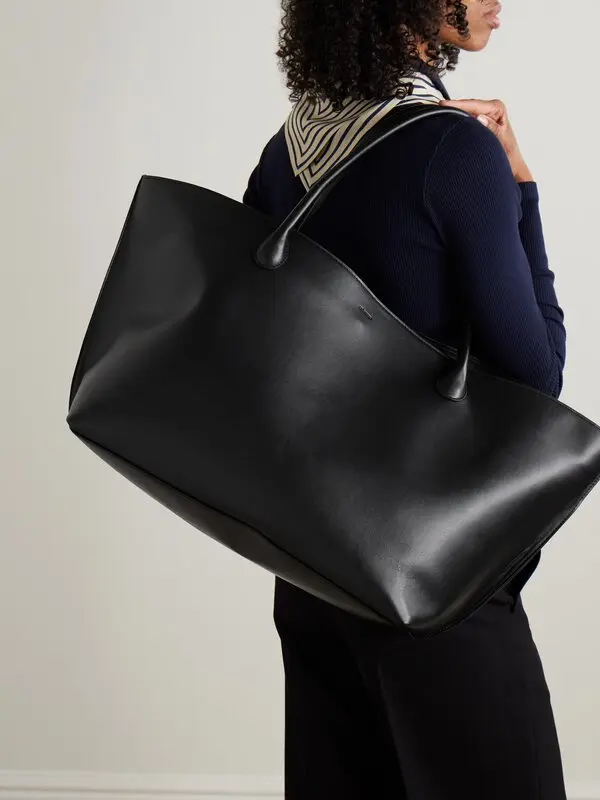 LIÉ STUDIO The Eva Weekend Leather Tote - Black